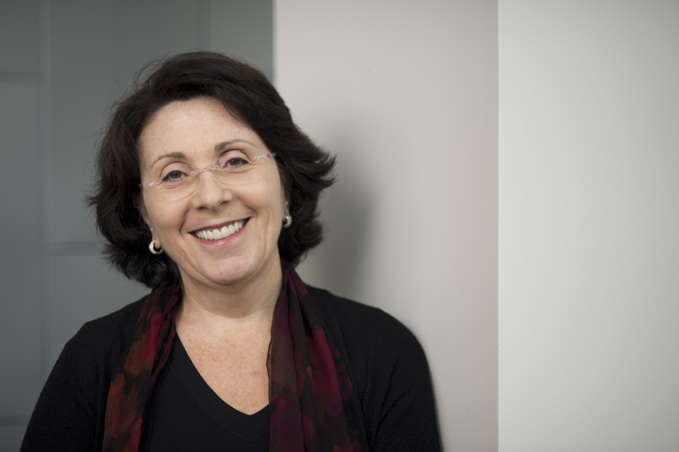 "Nguồn gốc cảm xúc" của Lisa Feldman Barret: Khoa học não bộ lật ngược ...