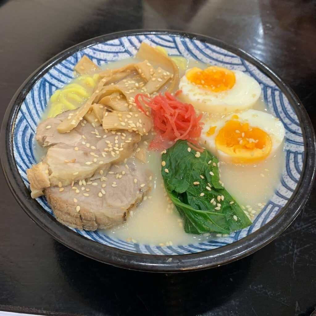 Ramen - món mì nước “giá rẻ” trở thành trào lưu tại Việt Nam - Book Hunter